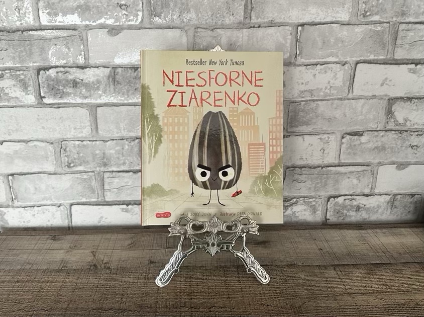 Niesforne Ziarenko – Mole Książkowe